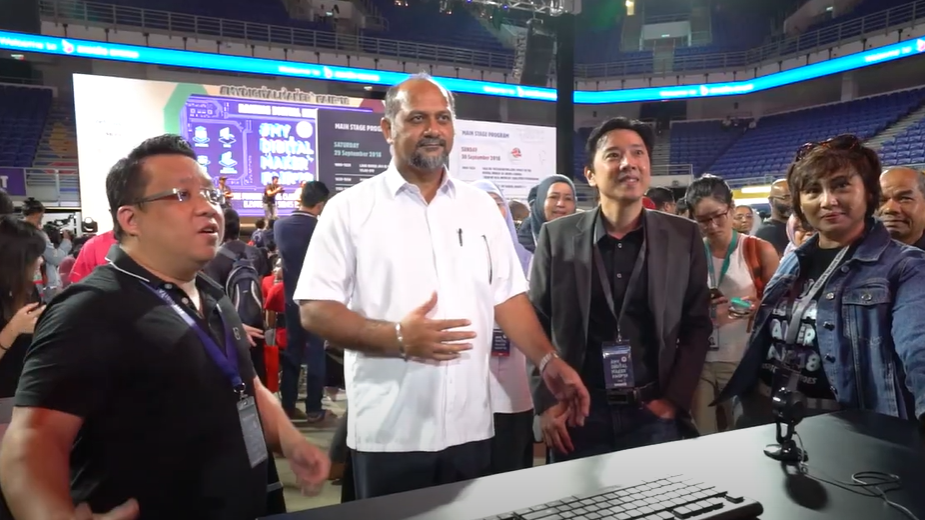 Fusionex CEO Receives Technopreneur of Excellence Title. - Dato Seri ...
